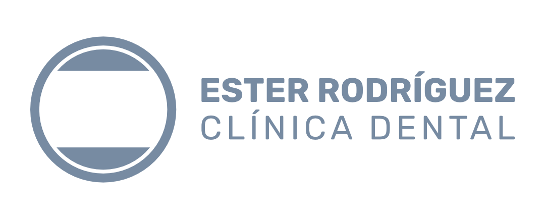 ¿Qué es un absceso en la encía y cómo tratarlo? | Ester Rodríguez